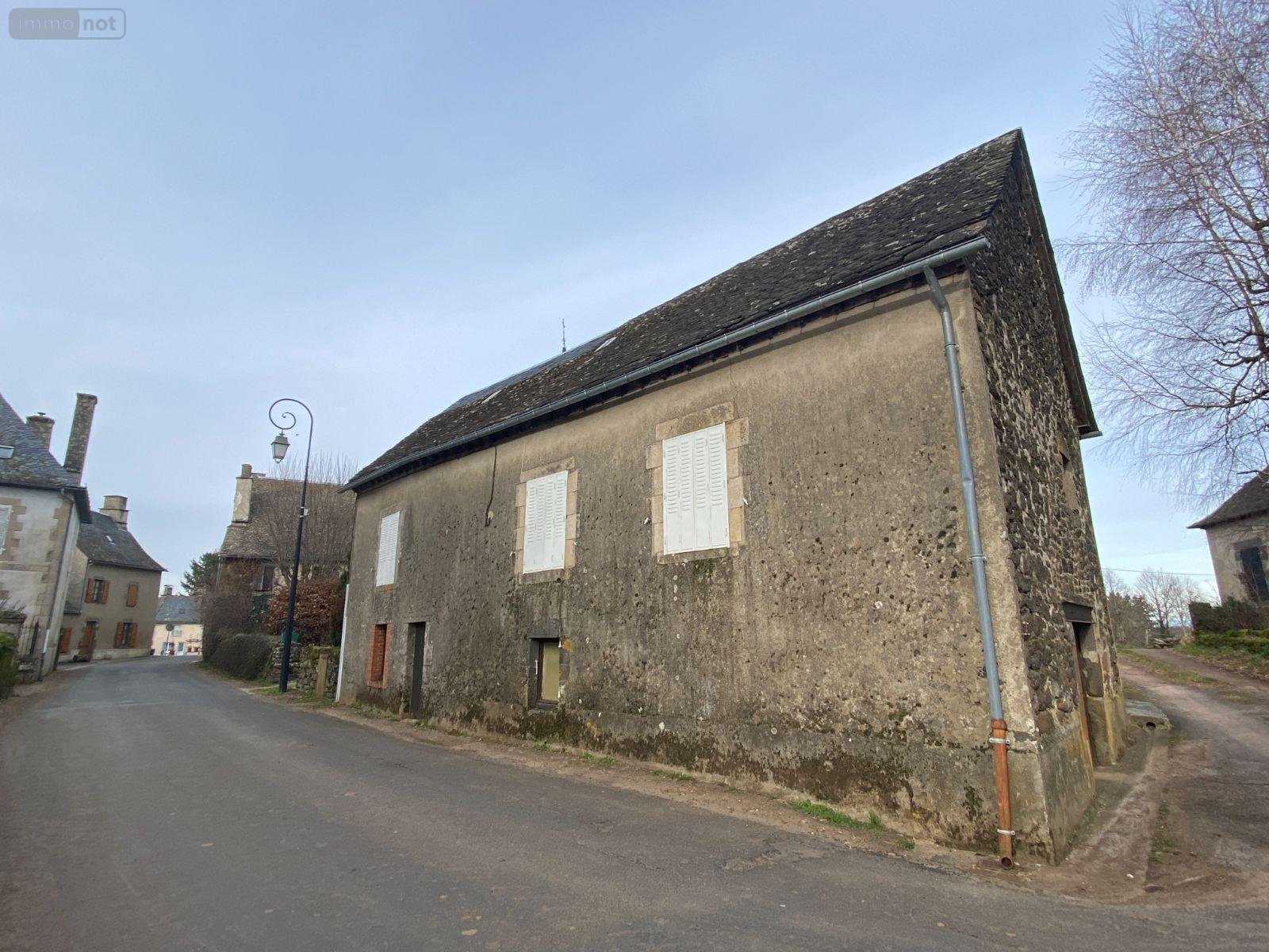 Maison à vendre Chaussenac 15700 Cantal - à 74200 euros